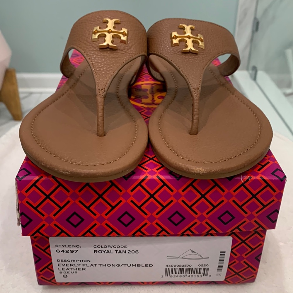 Tory Burch Everly Flat Thong Tumbled Leather Gem